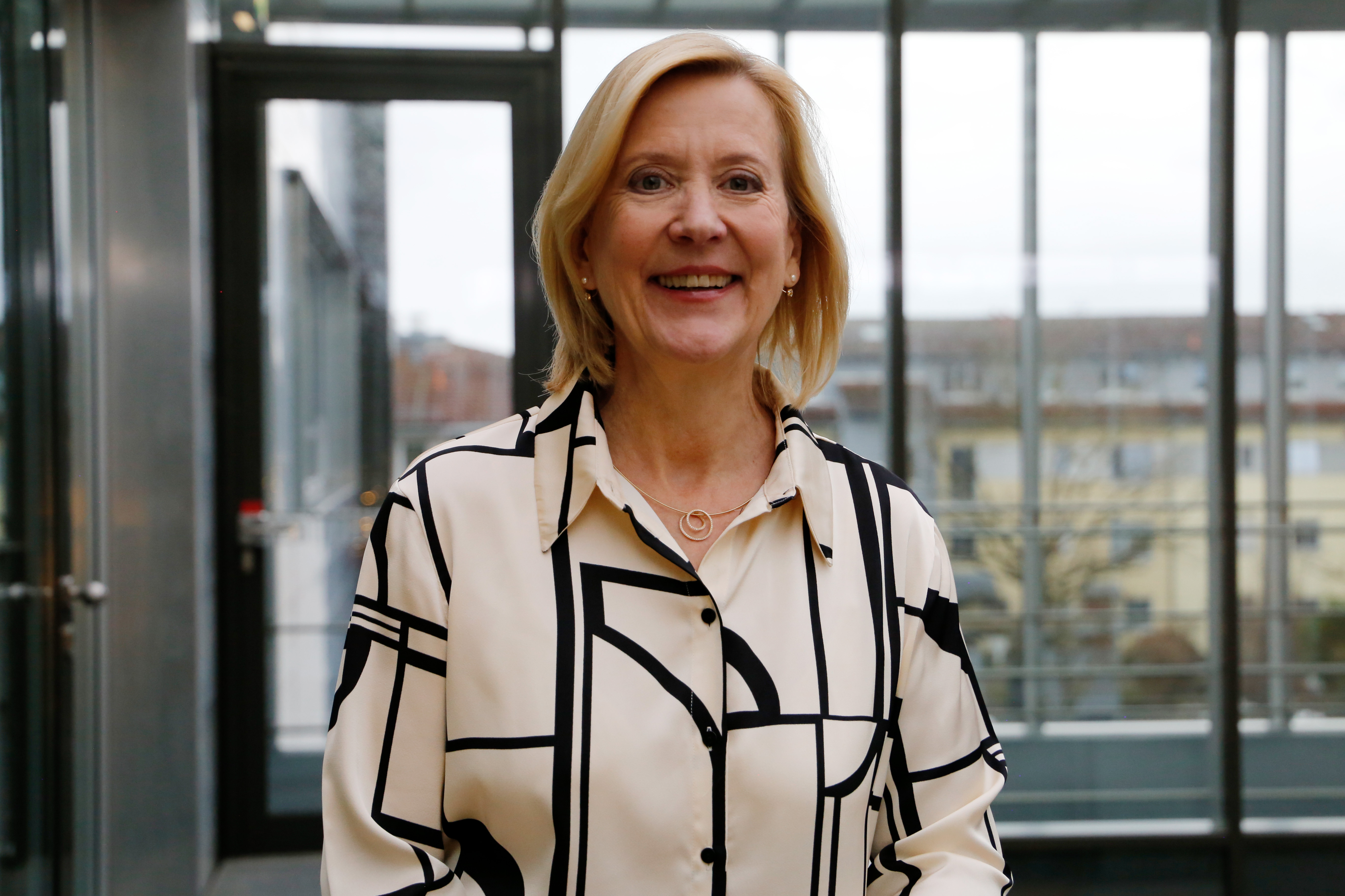 Dr. Andrea van Aubel zieht sich zum Jahresende aus dem operativen ...